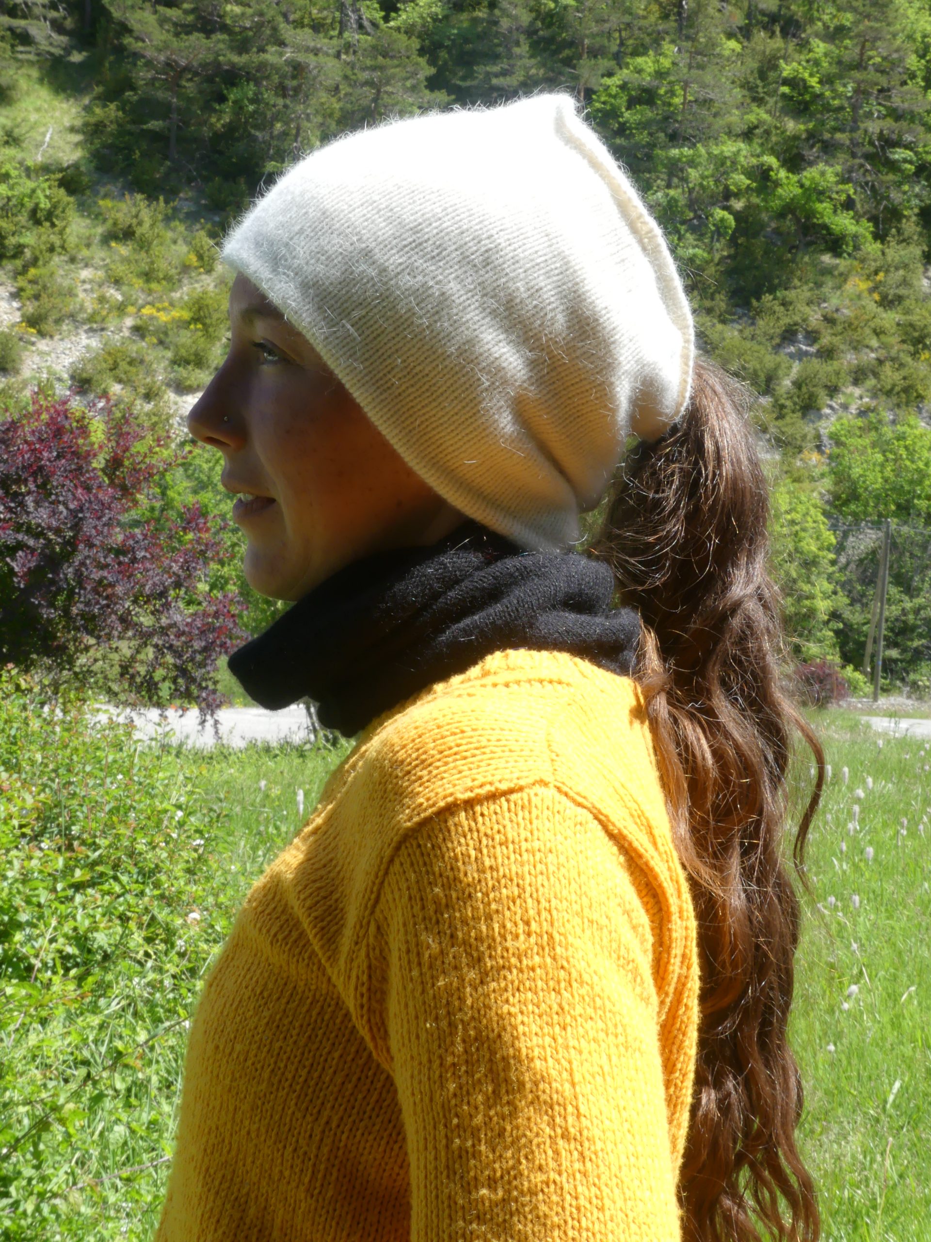 Bonnet réversible en Angora - Créations du Bochaine